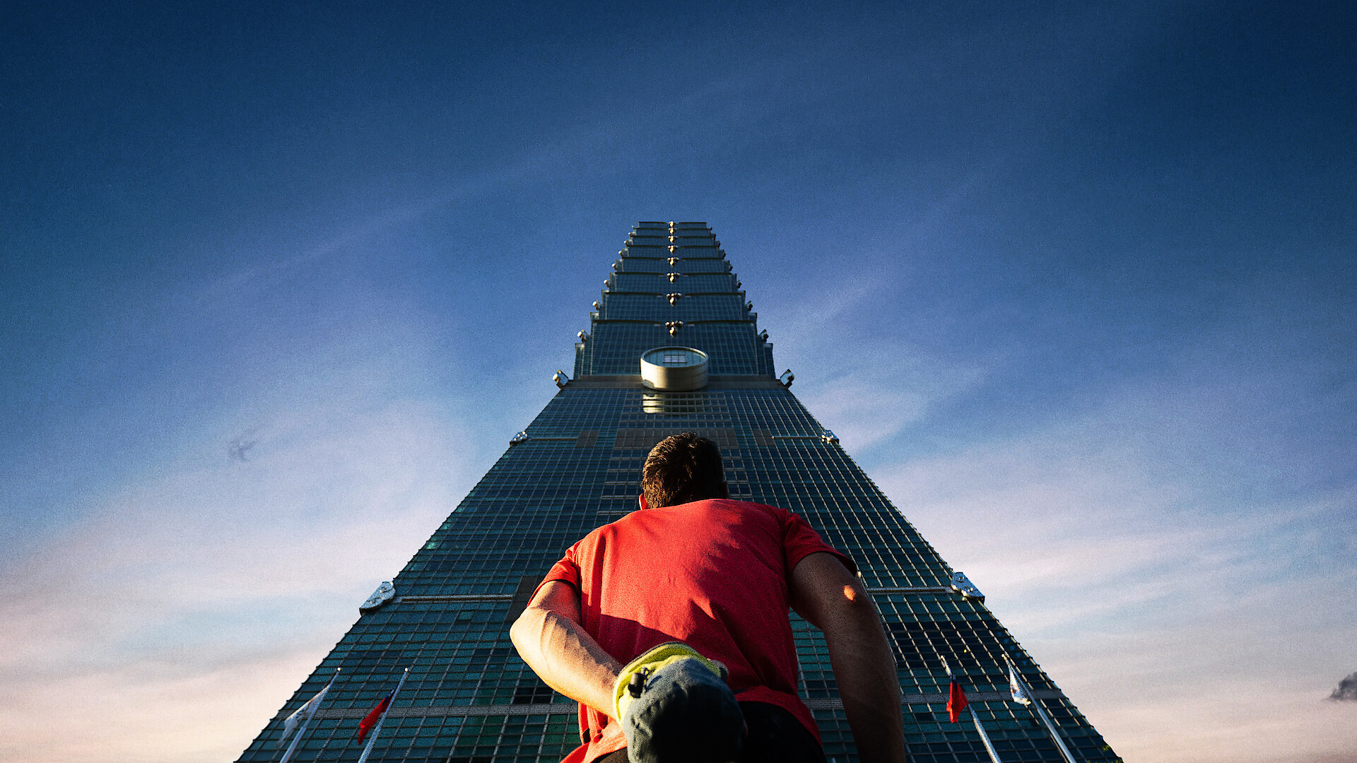 Streaming now - skyscraper-live-only-on-netflix